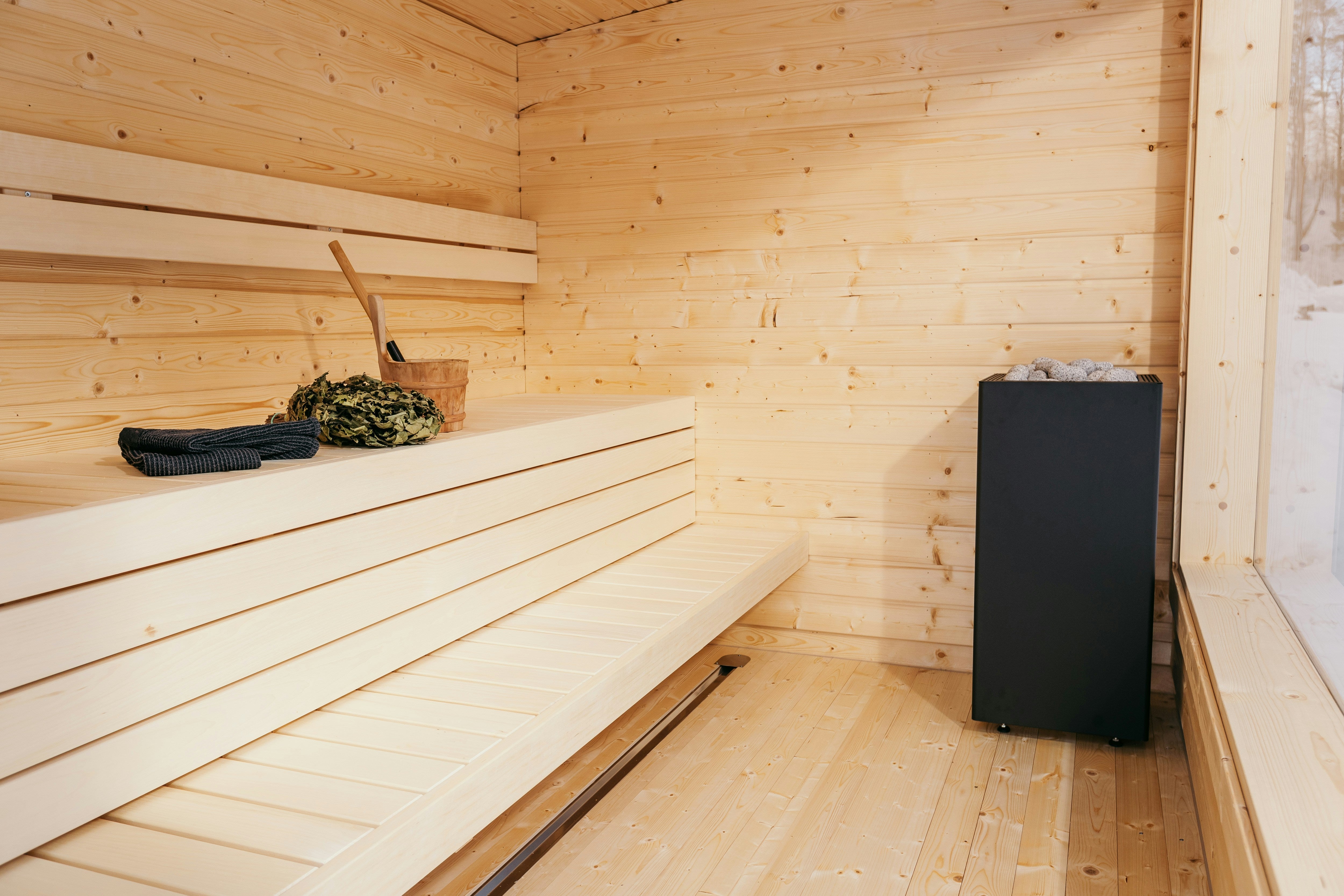 The Top 8 Sauna Wood Types: Cedar, Hemlock, and More - Nordica Sauna